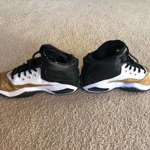 Jordan | Shoes | Nike Jordan Bloyal Gs White Black Gold ...
